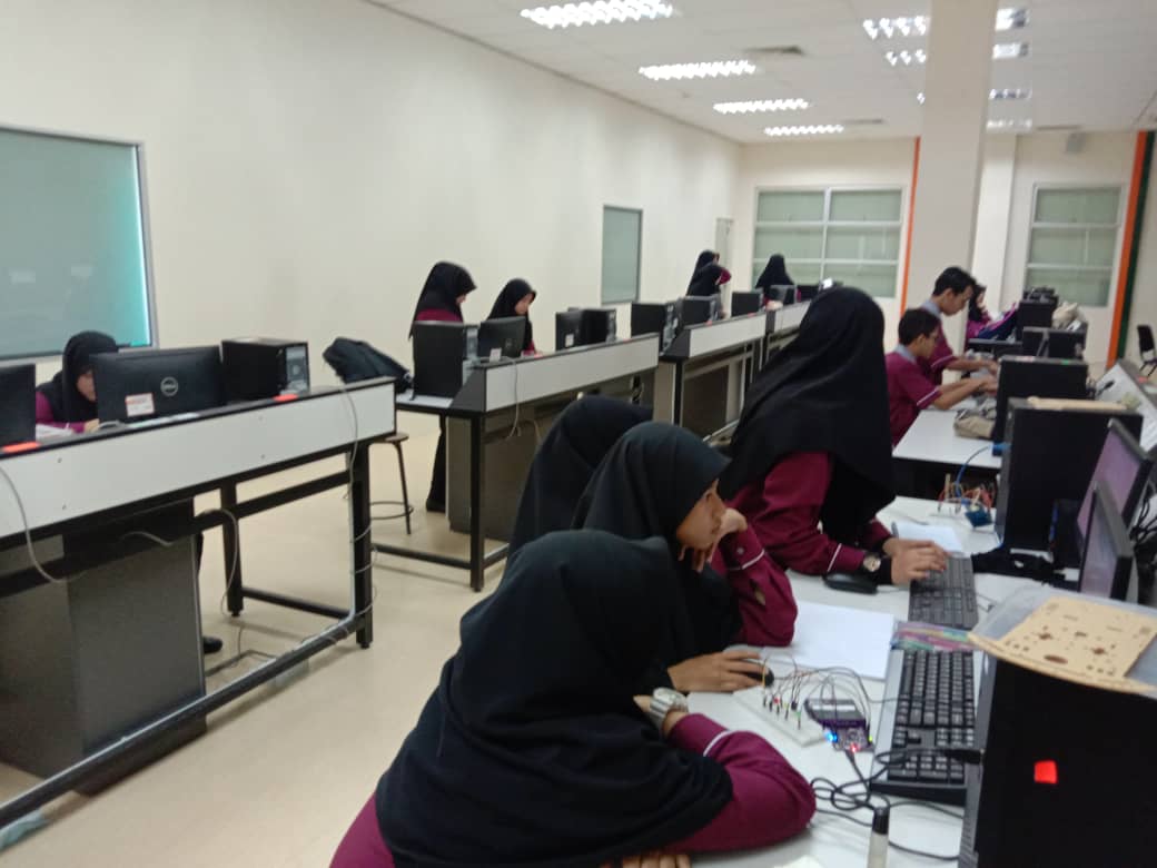 Arduino Robotics 2023/7 – SBPI Tun Abdul Razak Pekan – Ir. Dr. Nurul ... Arduino Robotics 2023/7 – SBPI Tun Abdul Razak Pekan – Ir. Dr. Nurul ...